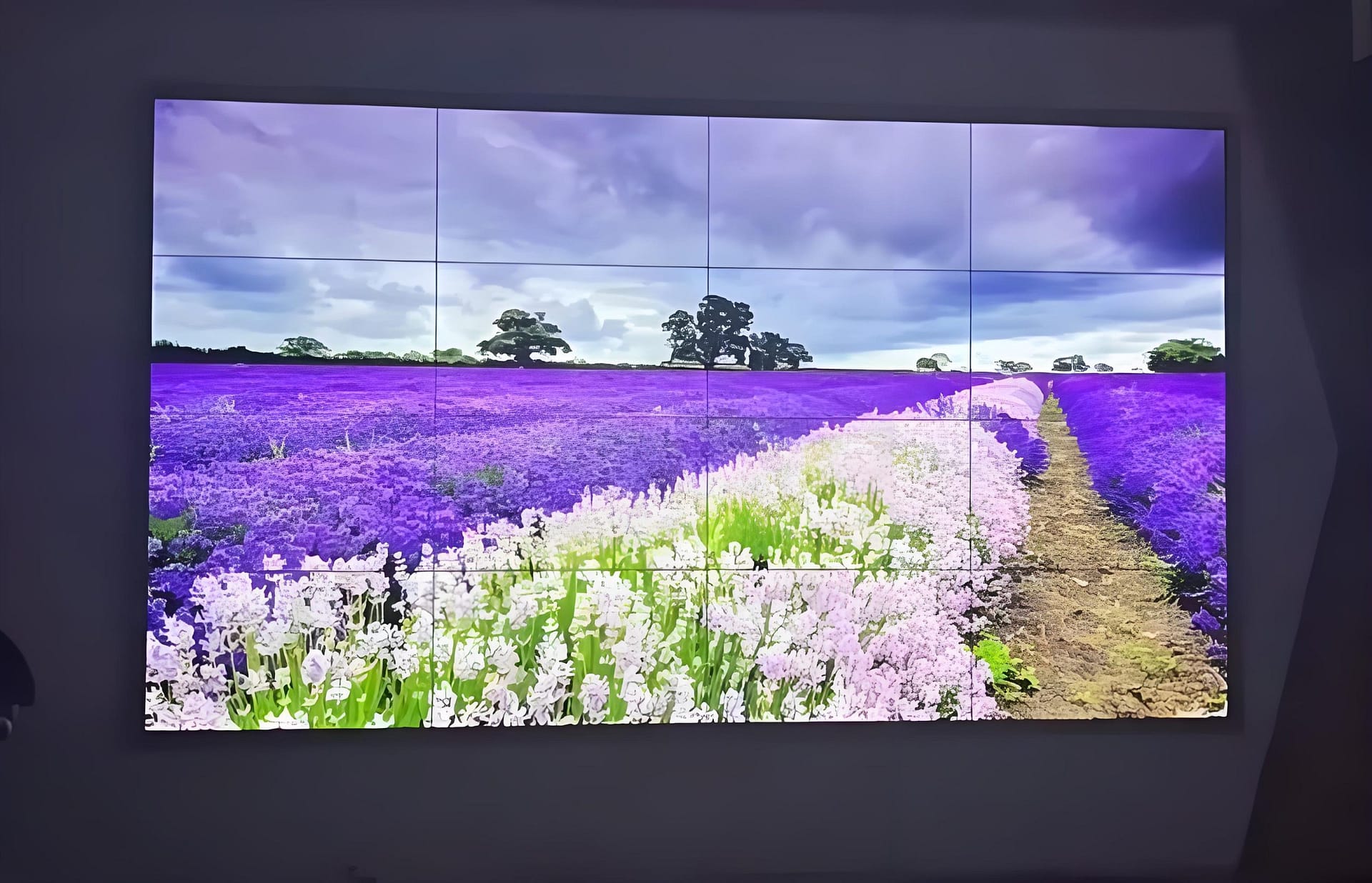 LCD Splicing Screens: Enhancing Urban Security Monitoring